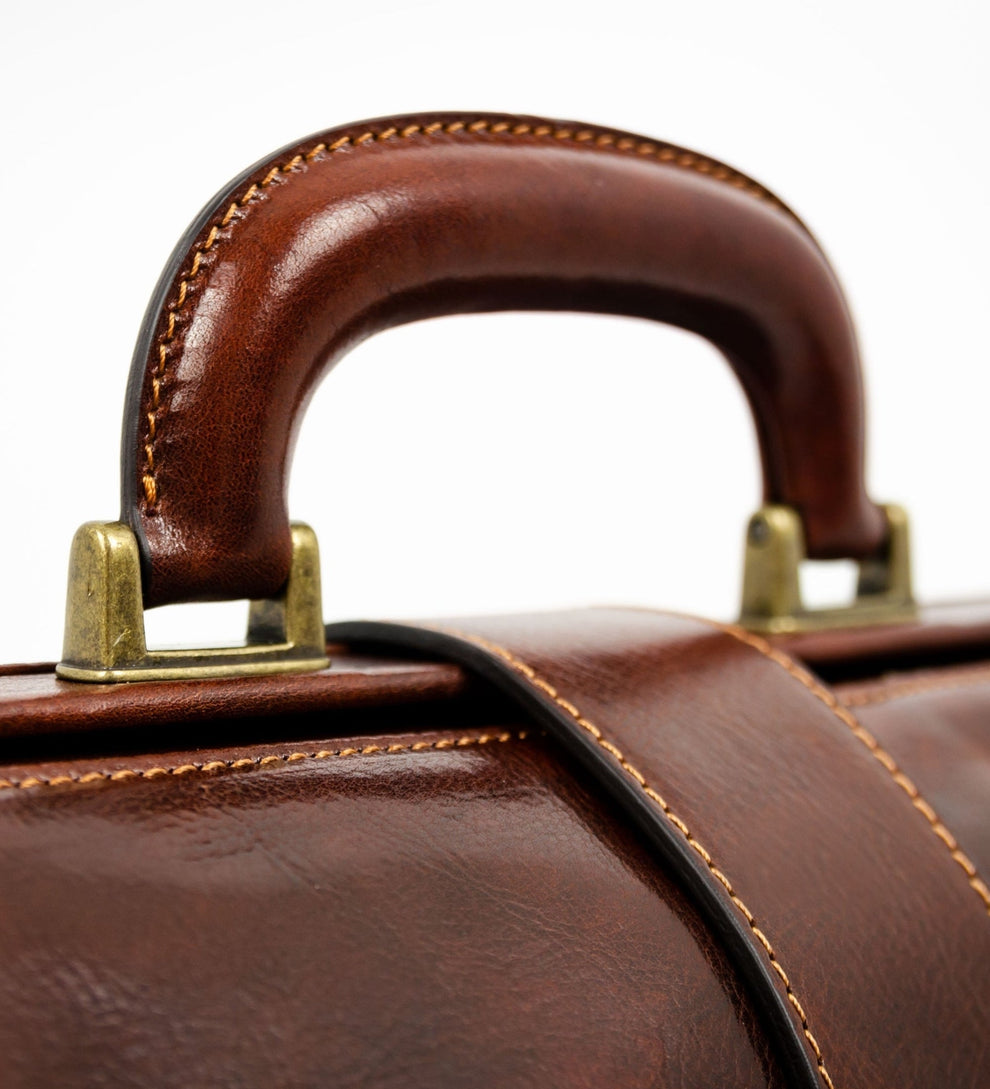 Brown Large Leather Doctor Bag - Mrs Dalloway – timeresistance.com