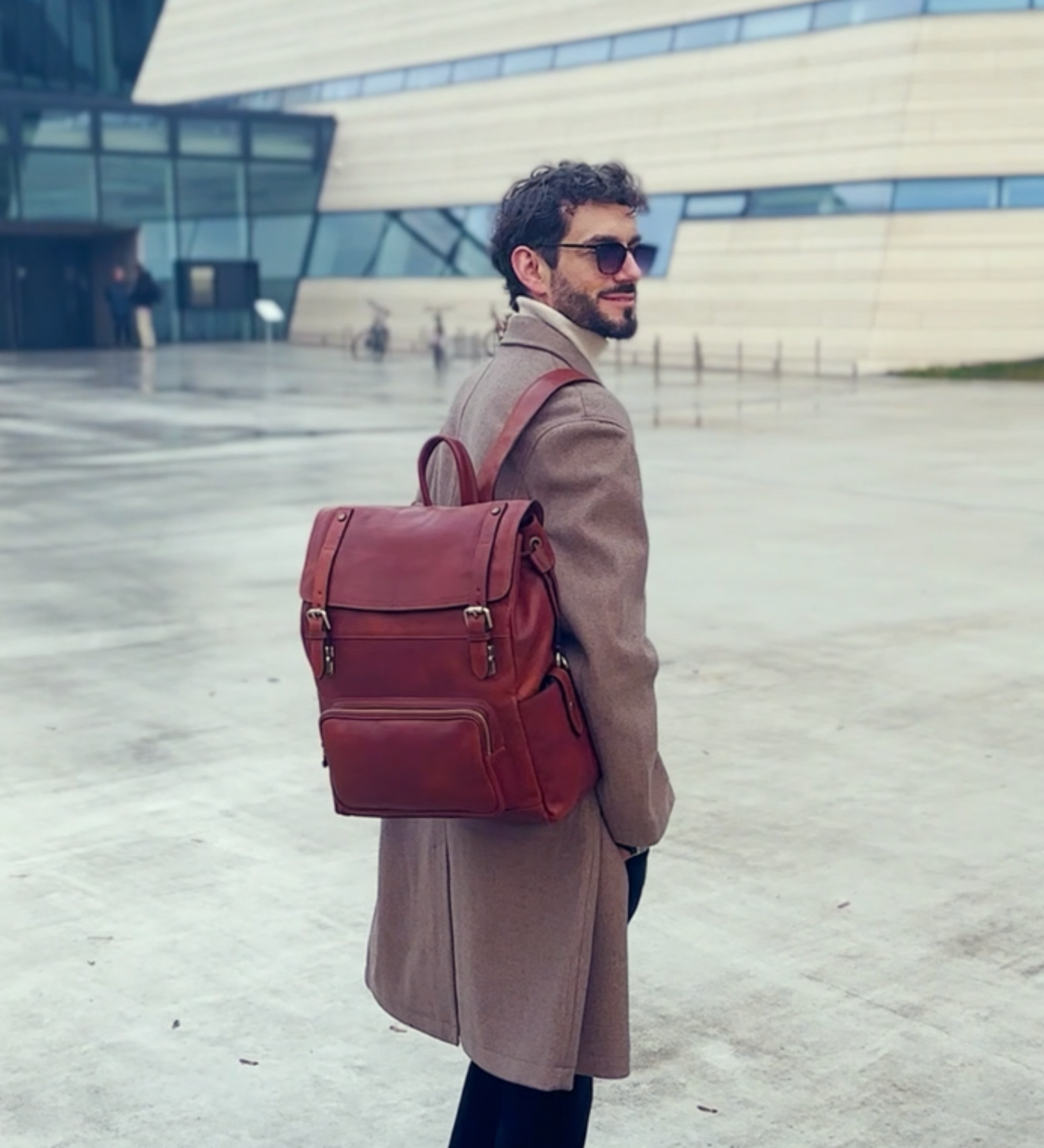 Leather Backpack - The Good Earth – timeresistance.com